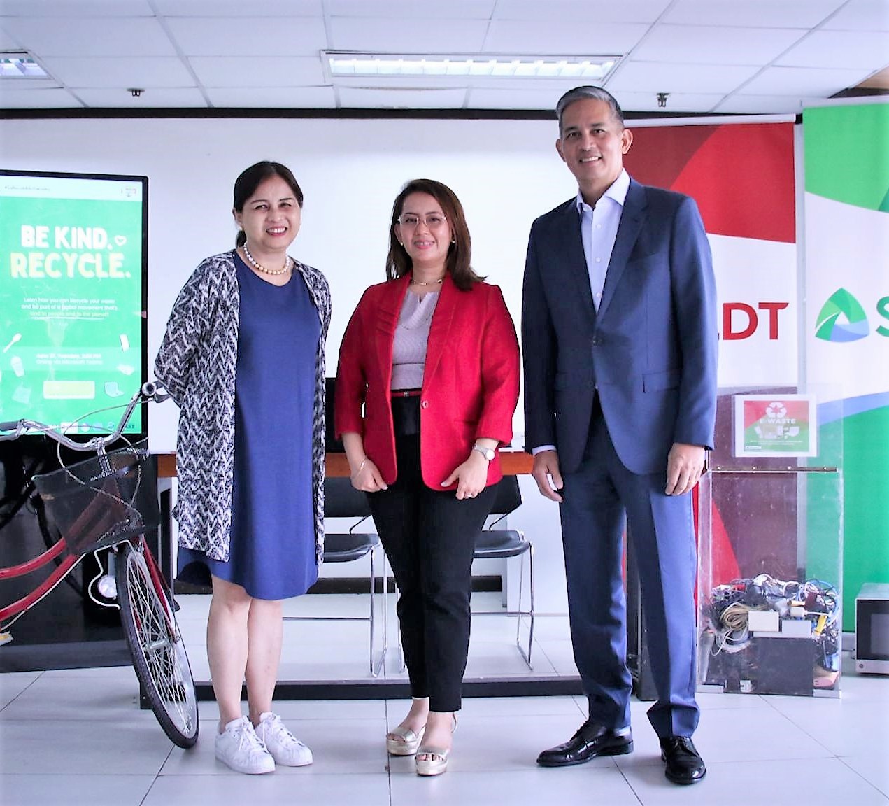 PLDT, Smart pilot ‘Be Kind. Recycle.’ to champion circularity