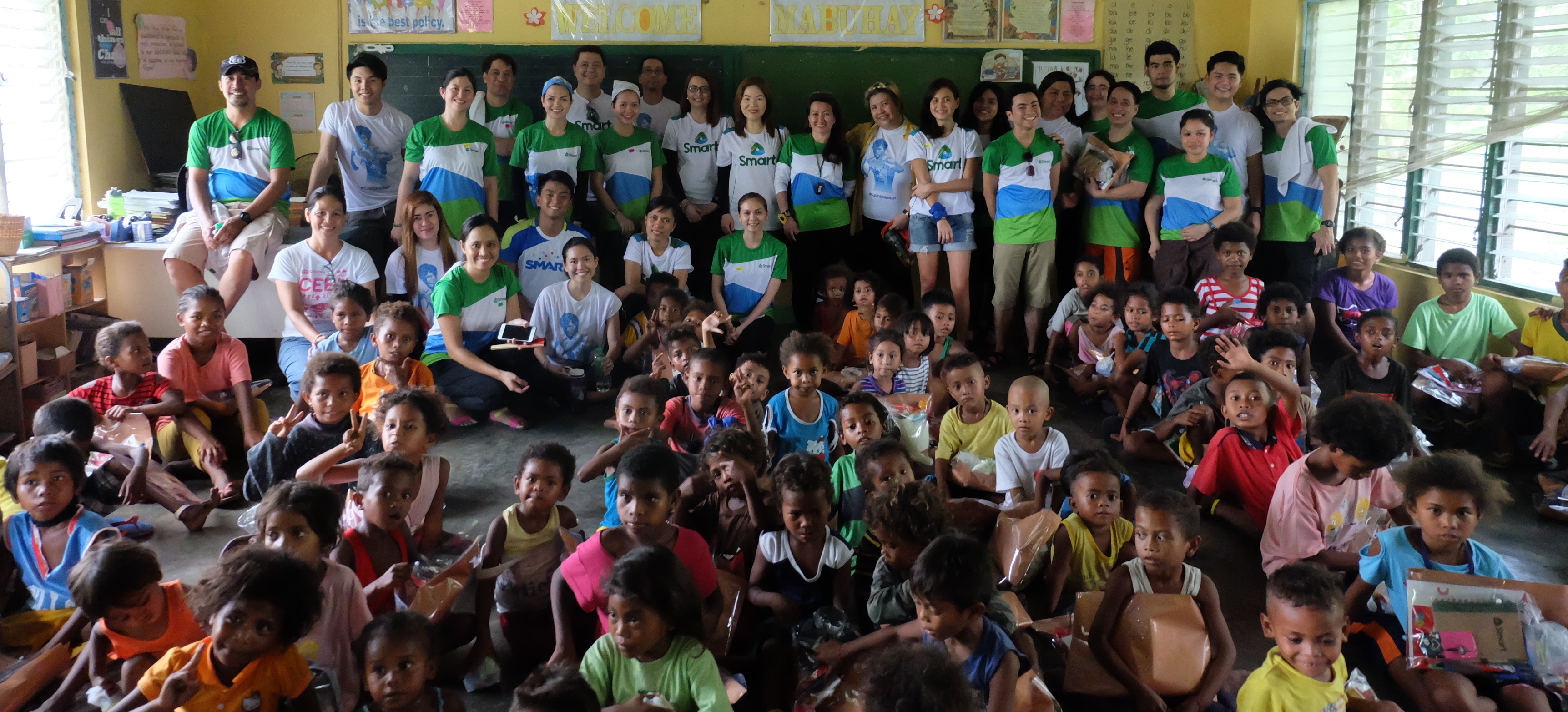 Smart employees spend ‘community service leave’ with Aeta students