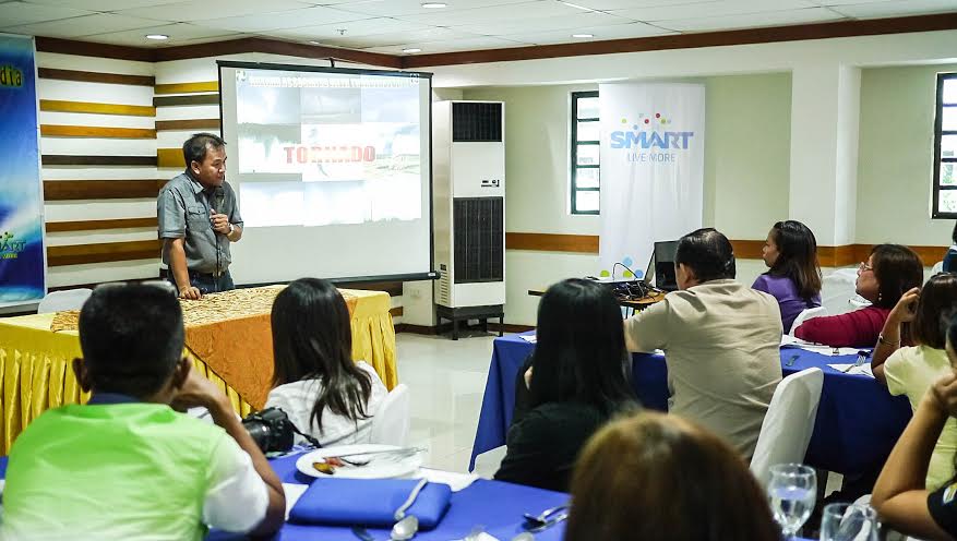 Smart backs emergency preparedness training in Western Visayas