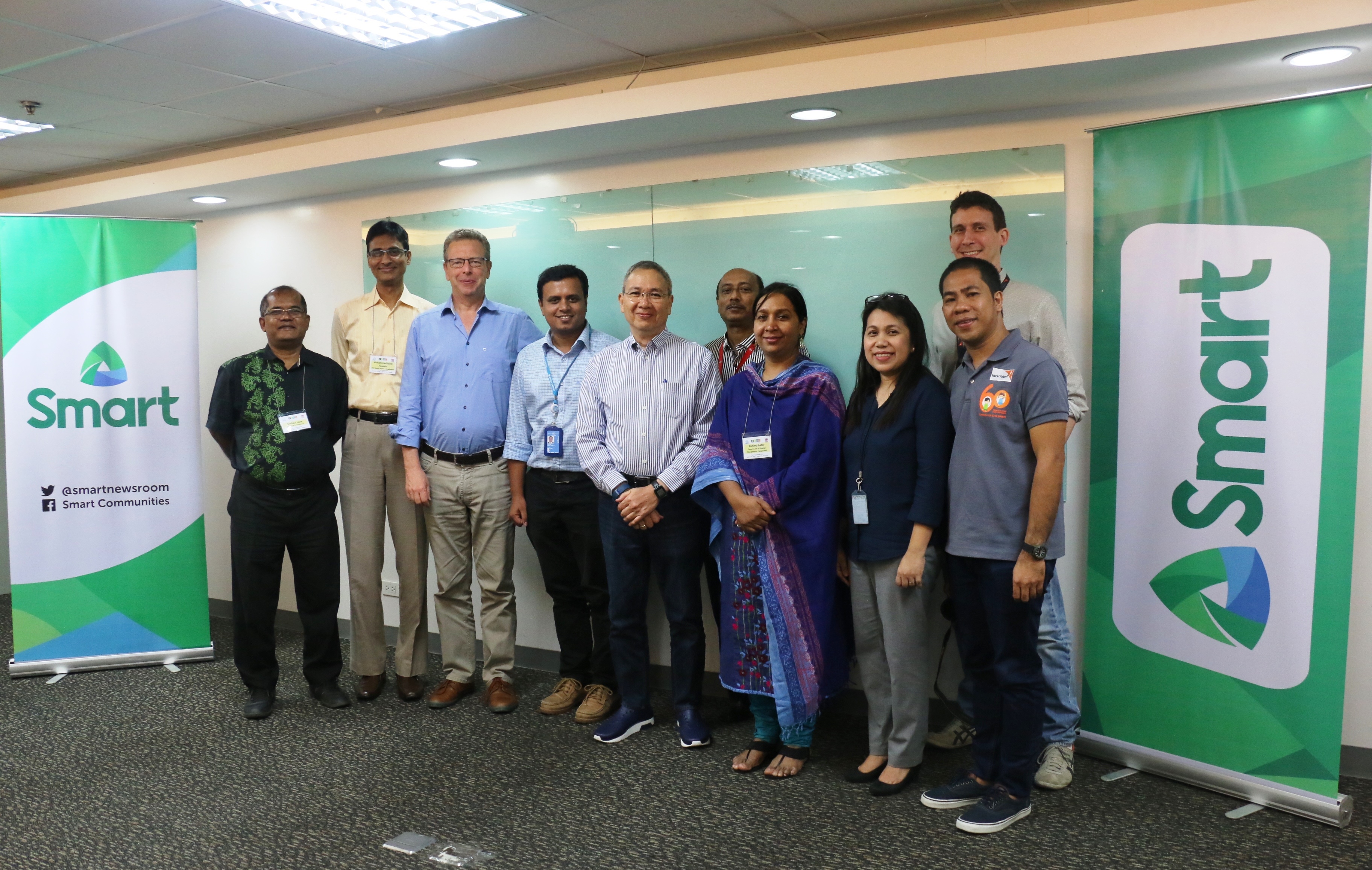 Smart hosts Bangladesh delegation, shares disaster preparedness programs