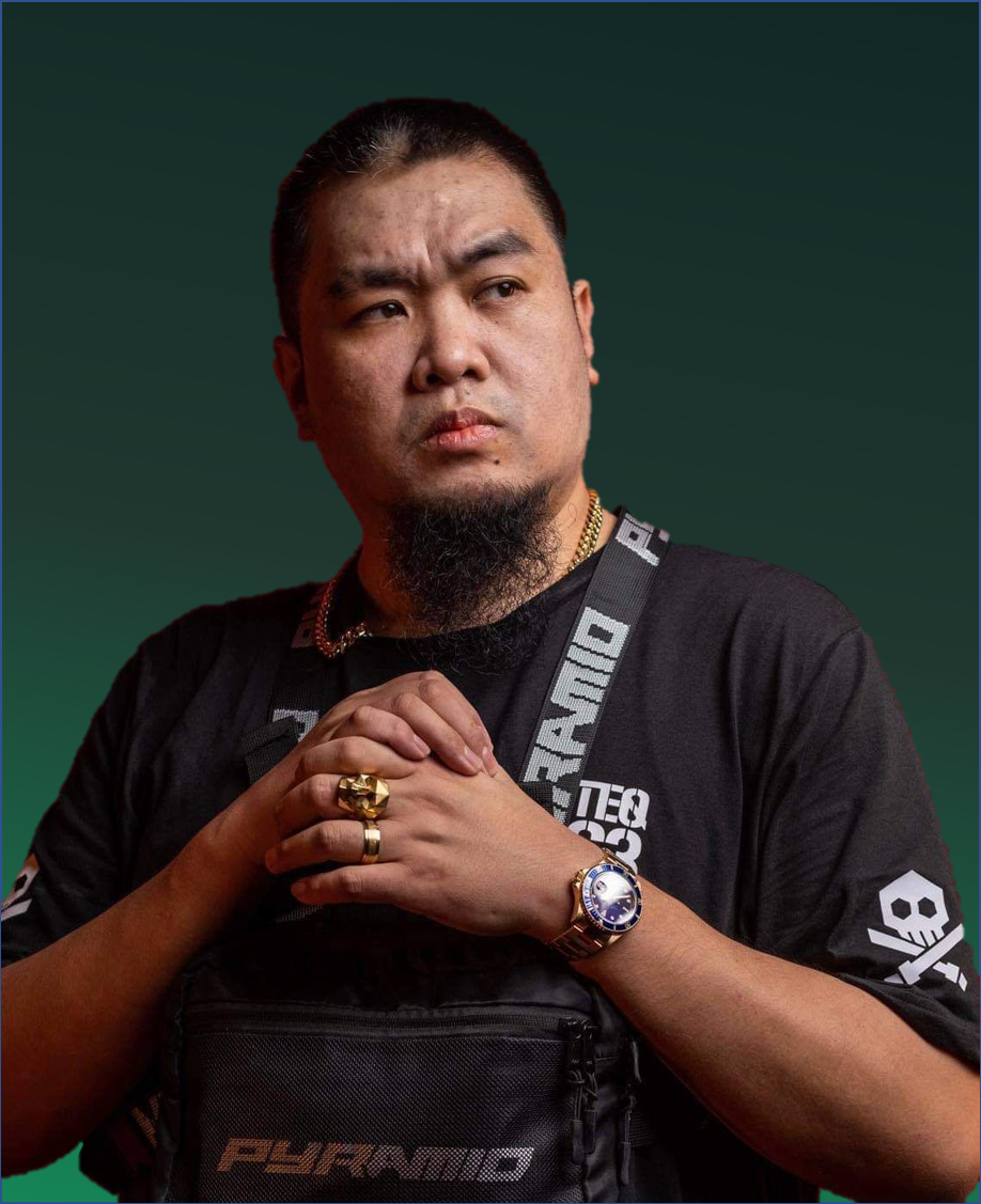 World-renowned Filipino toy designer QUICCS collabs with Smart for ...