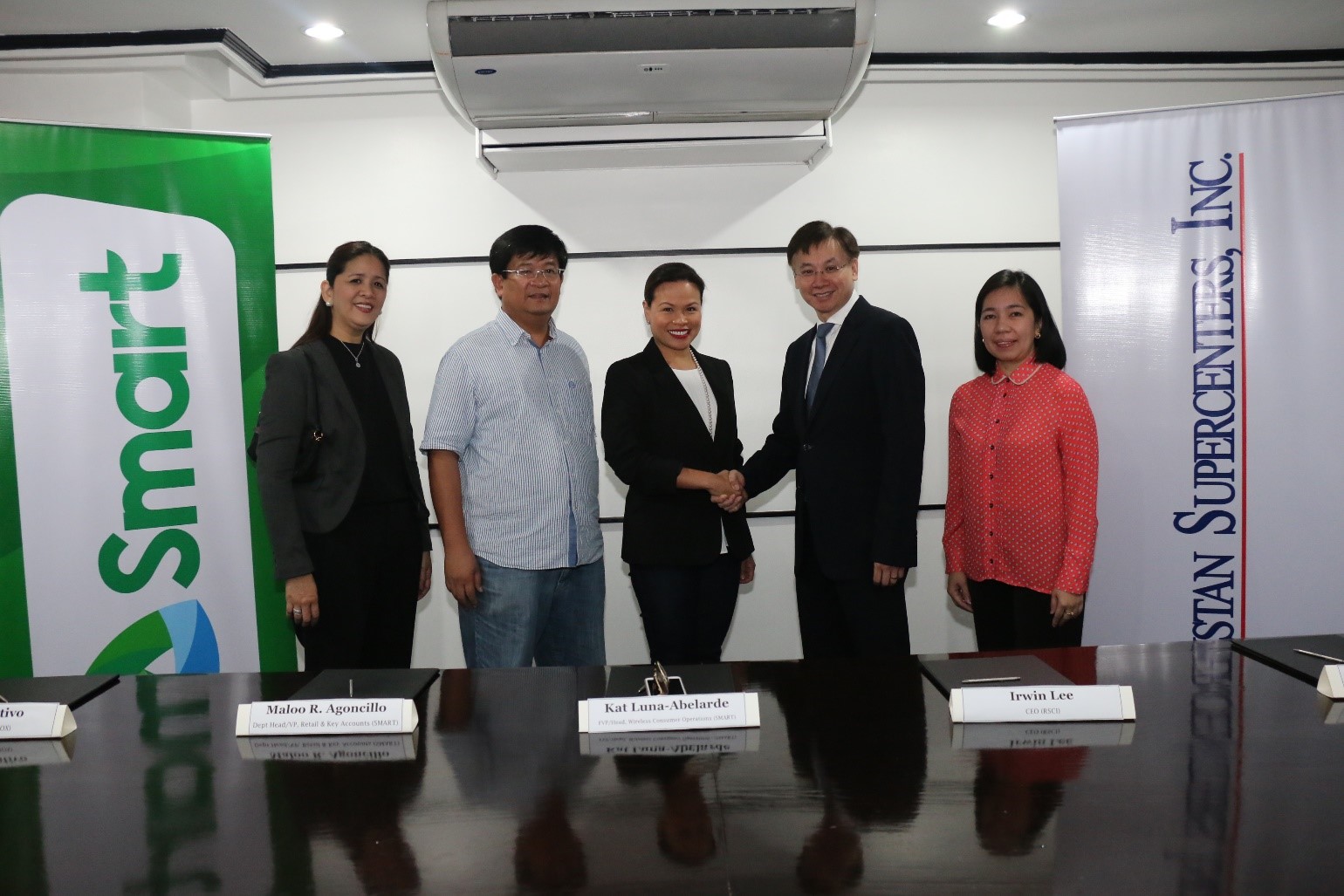 Smart partners with Rustan’s Supercenter, expands distribution channels
